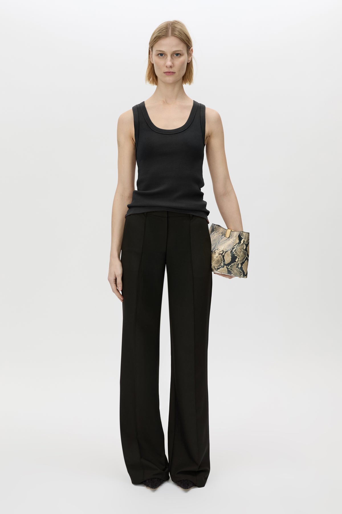 Alba Rib Scoop Tank in Black - CAMILLA AND MARC® C&M – CAMILLA AND MARC ...